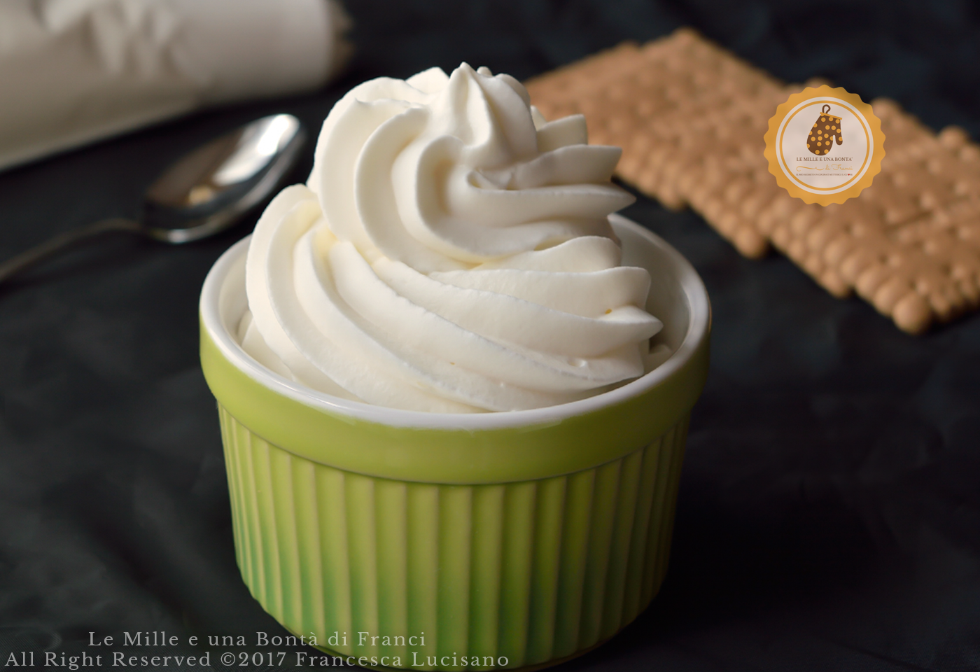 CREMA CHANTILLY la ricetta originale ottima per ogni tipo di dolce